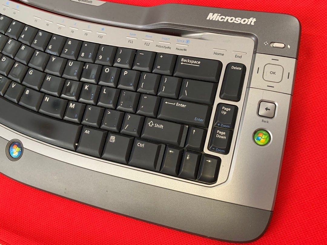 Microsoft Bluetooth Keyboard (model: 7000), Computers & Tech, Parts ...