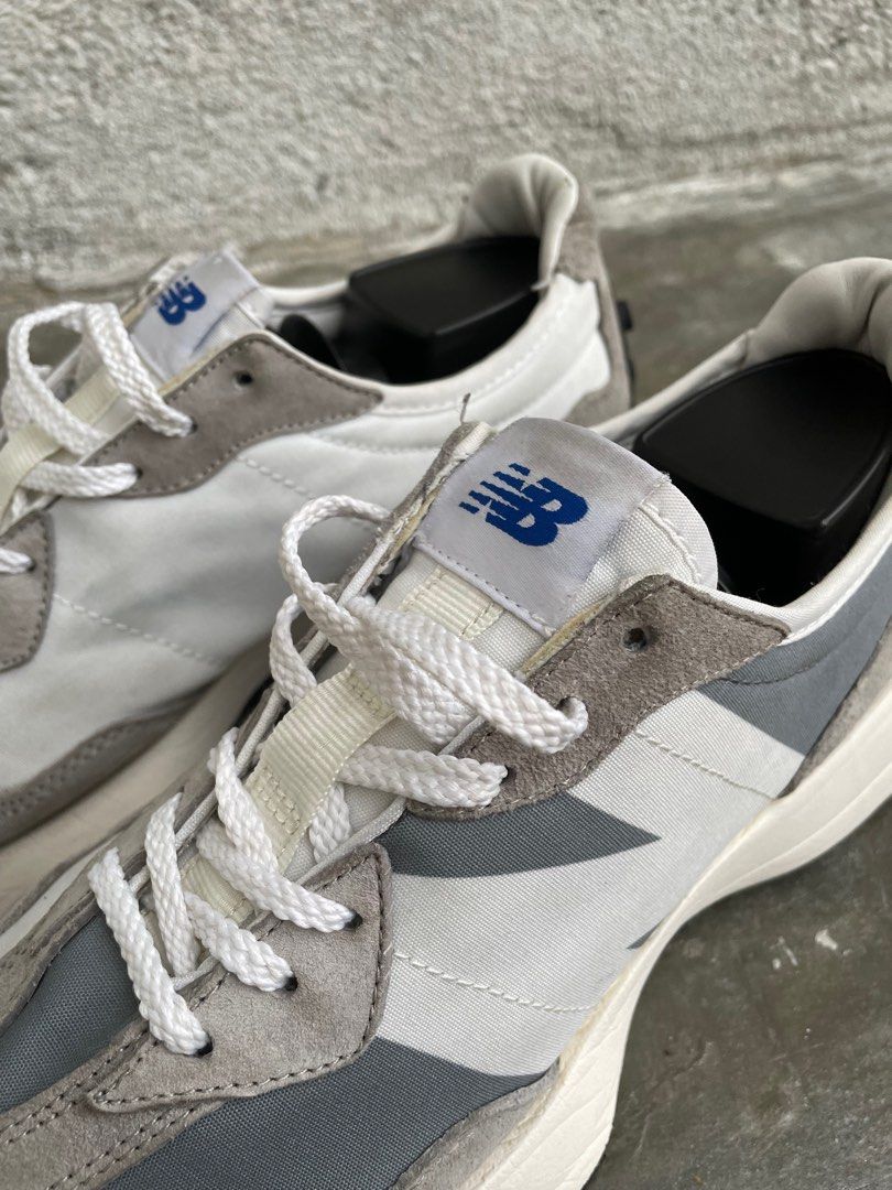 New Balance 327, Fesyen Pria, Sepatu , Sneakers di Carousell
