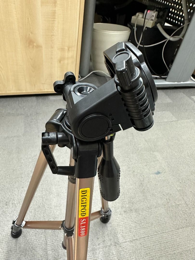 (NEW) Camera Tripod - Digipod SL 1800, Photography, Photography ...