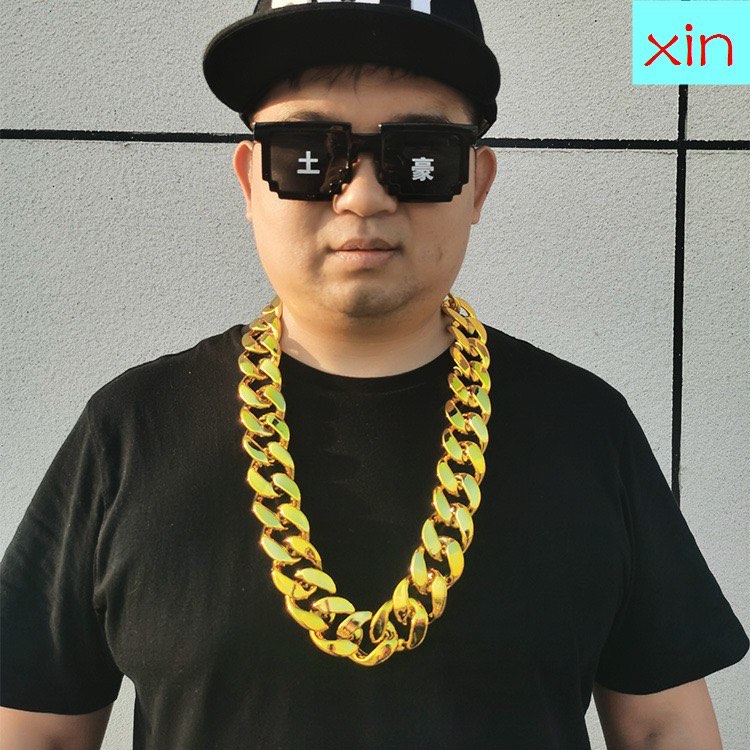 Party prop thick Gold chain, Women's Fashion, Jewelry & Organisers ...