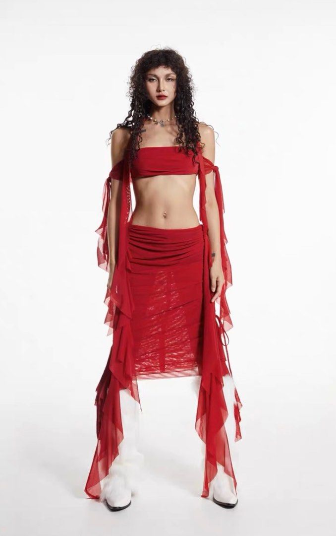 PO | y2k red combo set, Women's Fashion, Dresses & Sets, Sets or ...