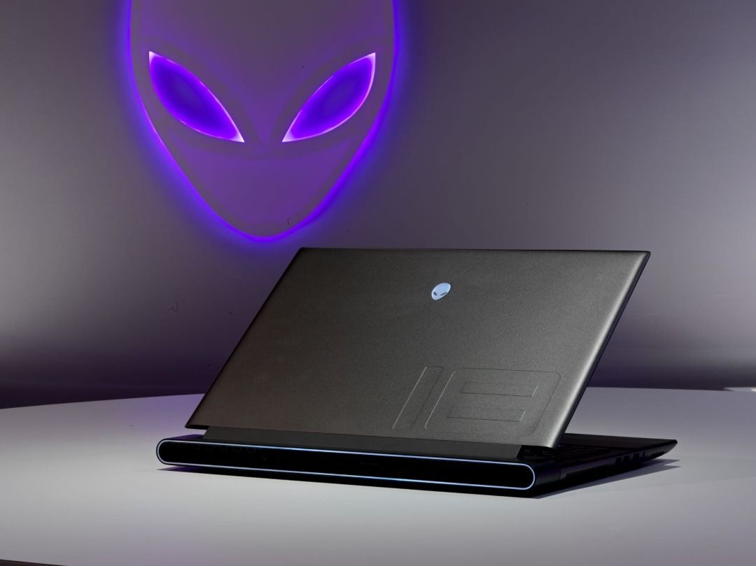 (READY STOCK) Alienware M18 4080 13900HX DDR5 DCI-P3 100% QHD Gaming ...