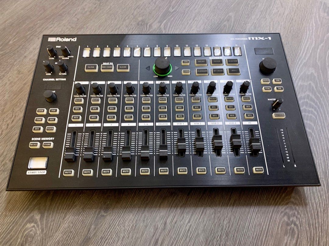 ROLAND System-1 / TB-3 / VT-3 / MX-1, Hobbies & Toys, Music & Media ...