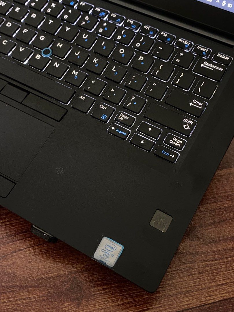 Rush Dell Gaming I7 7th GEN VPRO 8GB RAM DDR4 256GB SSD BACKLIT KEYBOARD FINGERPRINT 100