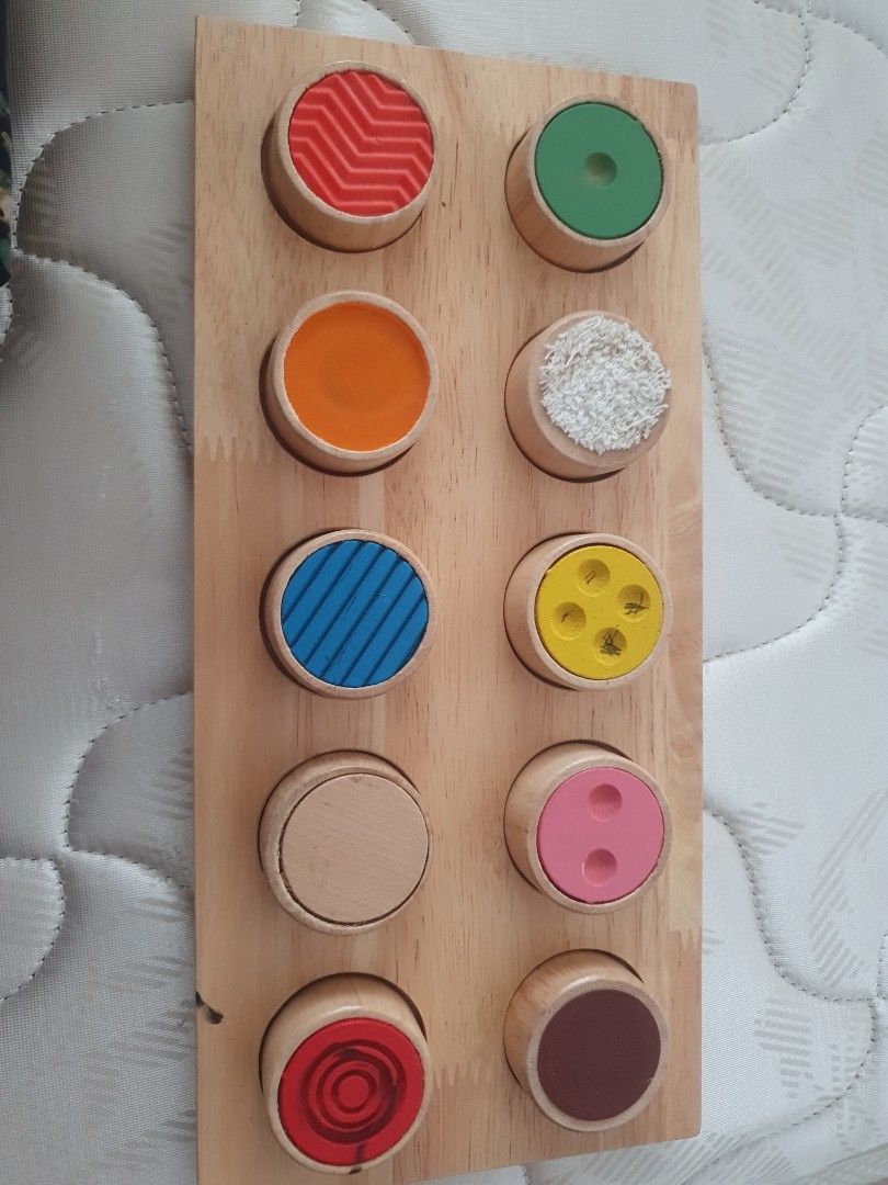 Sensory texture matching puzzle, Hobbies & Toys, Toys & Games on Carousell