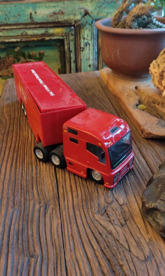 SHELL FERRARI LORRY TRUCK 2019 LIMITED EDITION, Hobbies & Toys, Toys ...