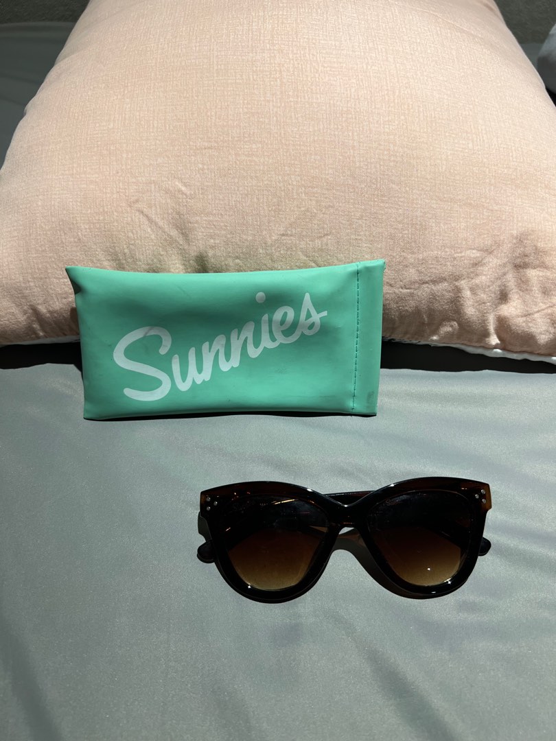 Sunnies Studios on Carousell