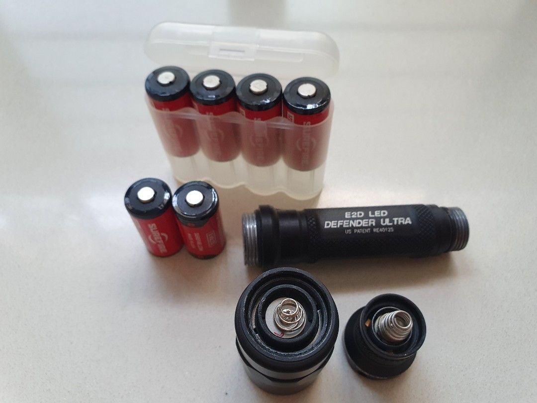 Surefire E2D Defender Ultra 1000 Lumen Tactical Flashlight, Sports ...