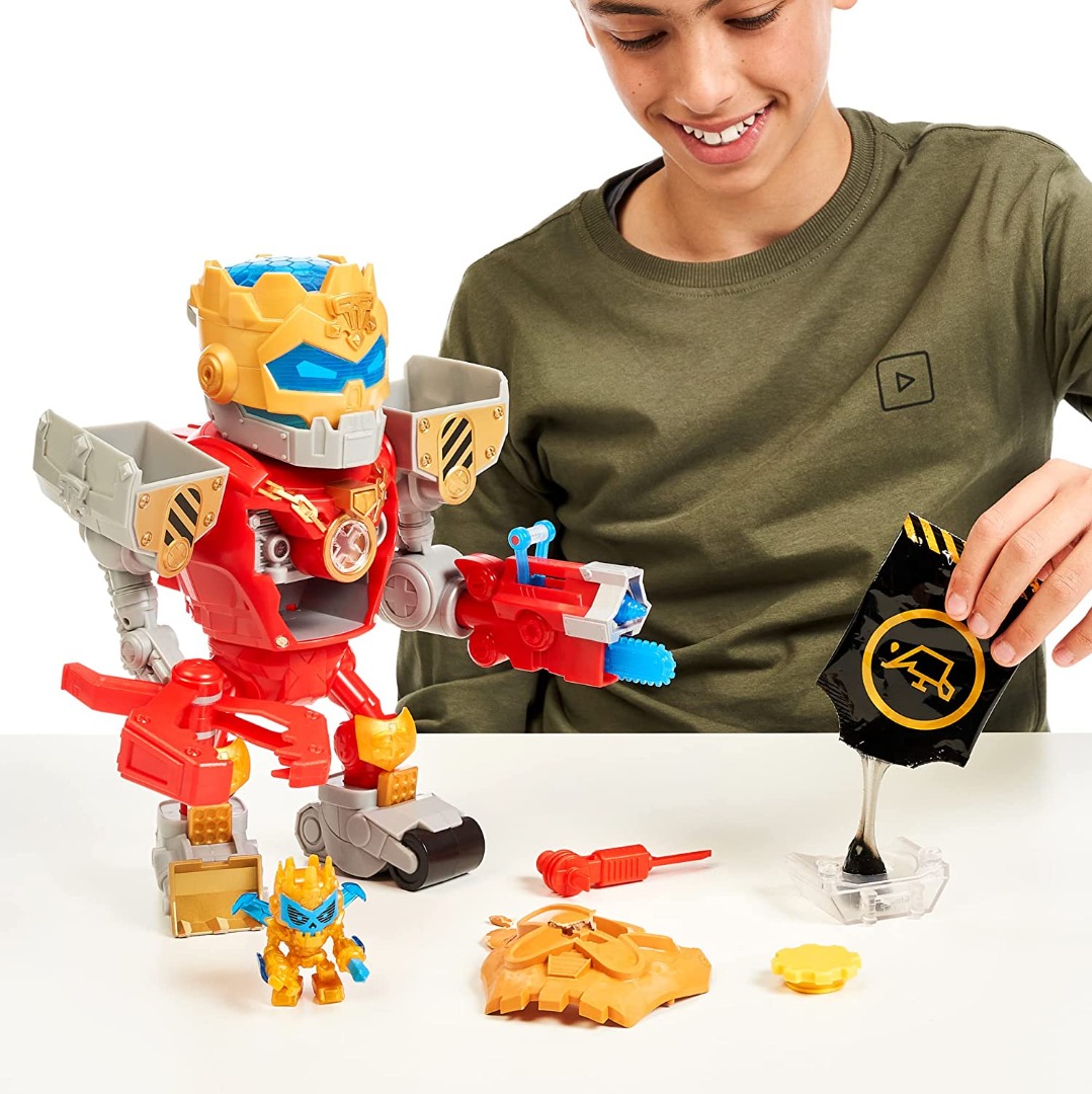 Treasure x Robots Gold Mega Treasure Bot Playset, Hobbies & Toys, Toys ...