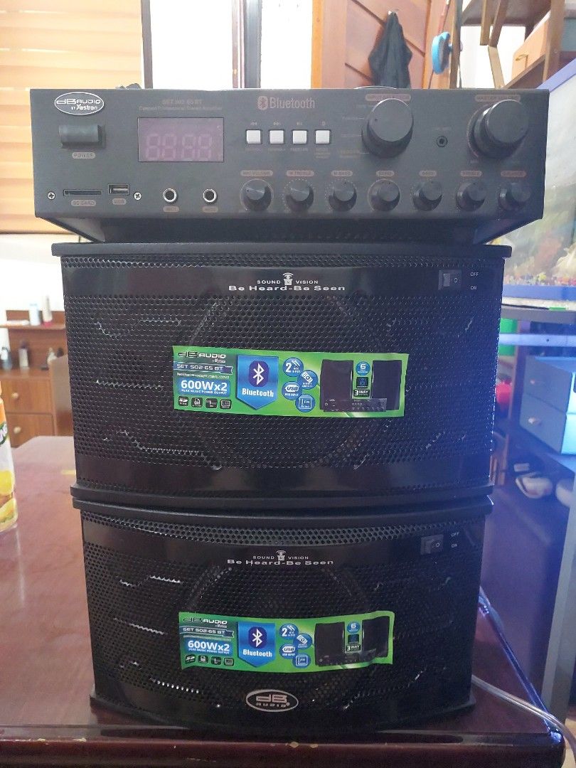 Amplifierd with two Speakers Astron on Carousell