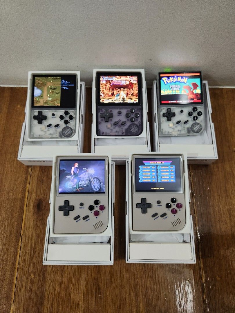 Anbernic RG35xx with Pre-Installed Garlic OS, Hobbies & Toys, Toys ...