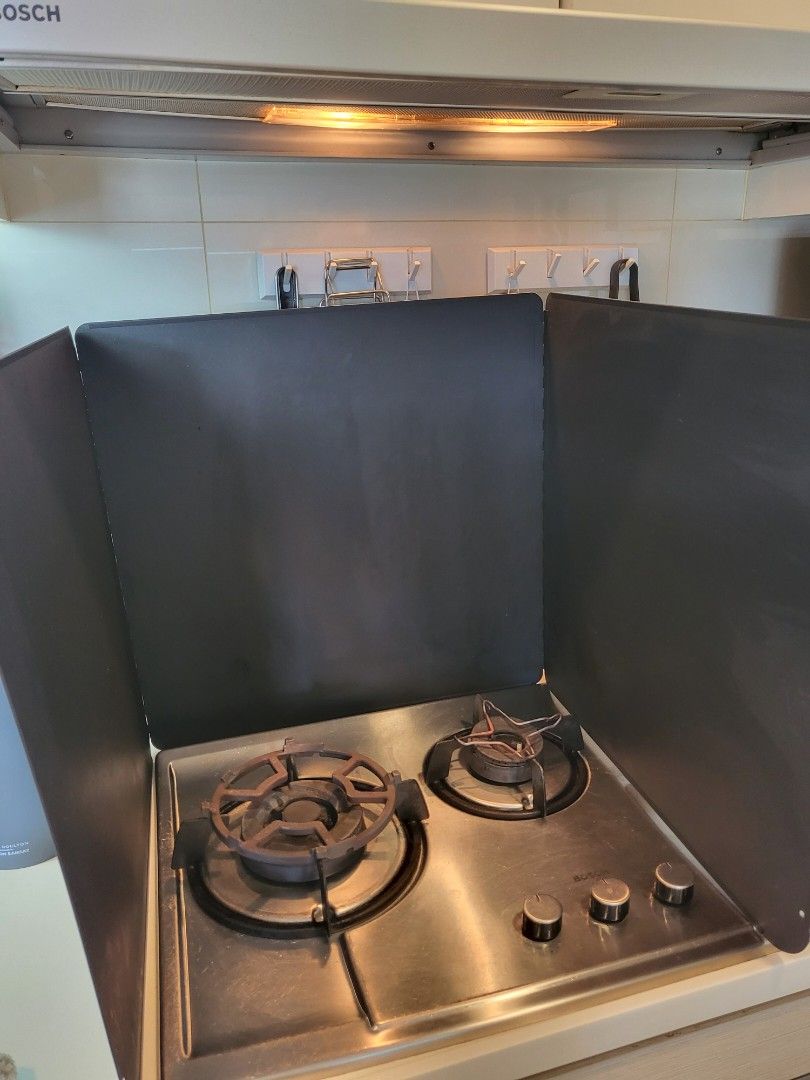 Anti oil splash guard board, Furniture & Home Living, Kitchenware ...