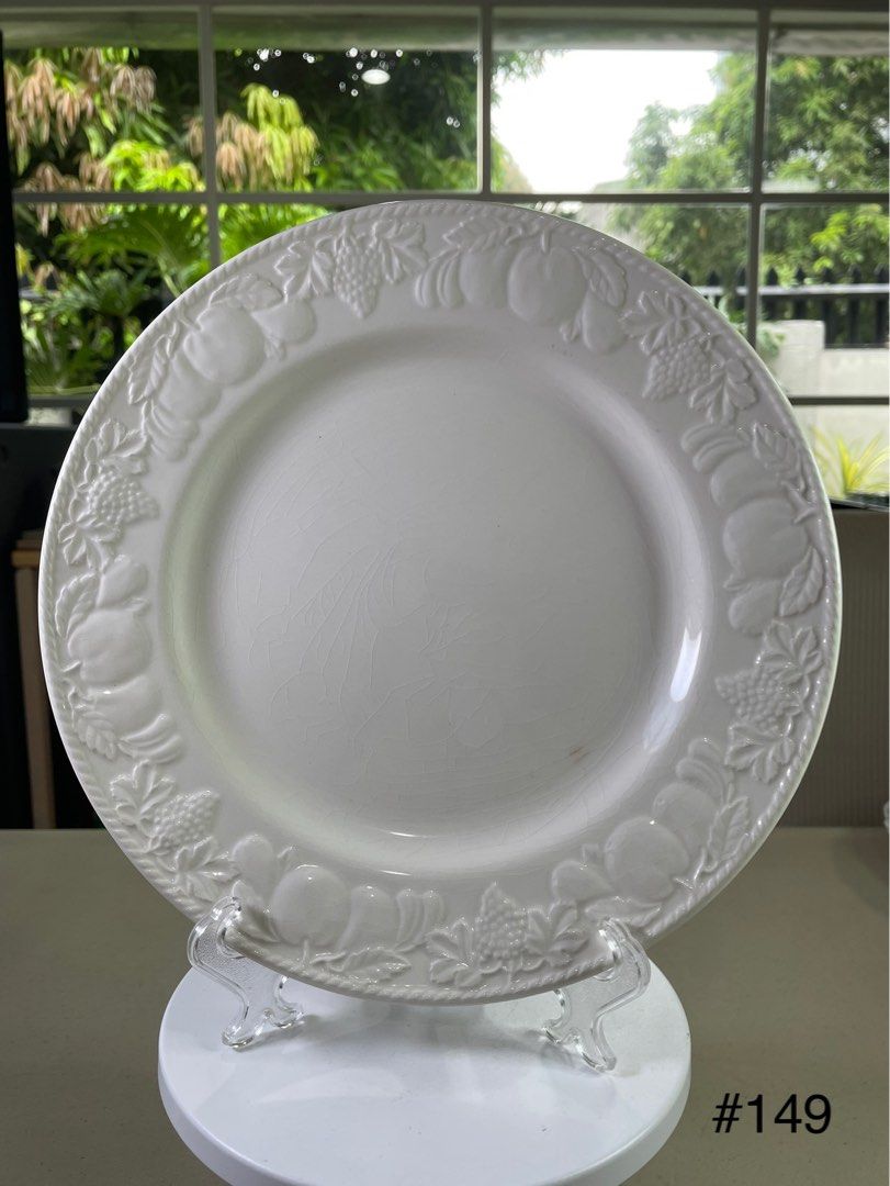 Barratts Plate, Furniture & Home Living, Kitchenware & Tableware ...