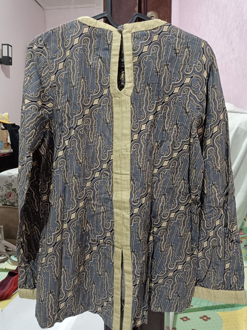 Batik Semar model parang, Fesyen Wanita, Pakaian Wanita, Atasan di ...