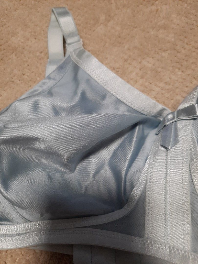 Branded soft cup bra size 42B, Women's Fashion, Undergarments ...