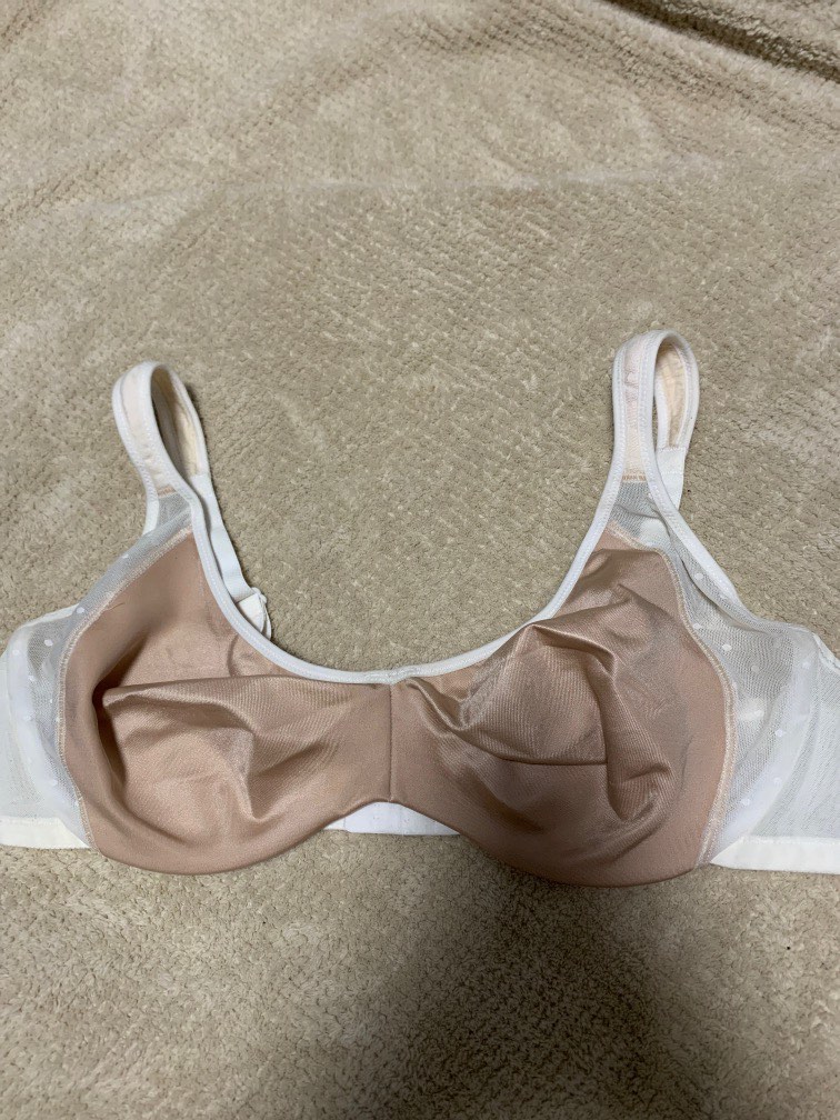 Branded UW bra size 42C on Carousell