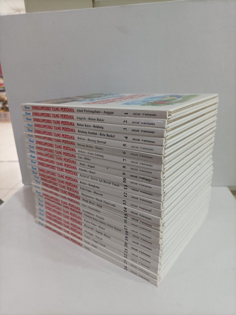 Buku Disney's Ensiklopediku Yang Pertama Jilid 1-24 Lengkap Grolier PT ...