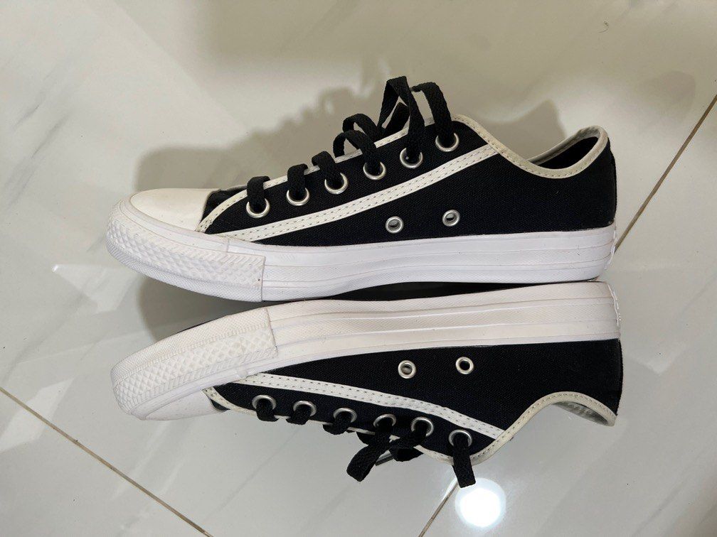 Converse Shoes, Women's Fashion, Footwear, Sneakers on Carousell