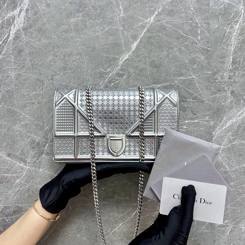 Dior Diorama WOC Wallet On Chain Silver SHW, Luxury, Bags & Wallets on ...