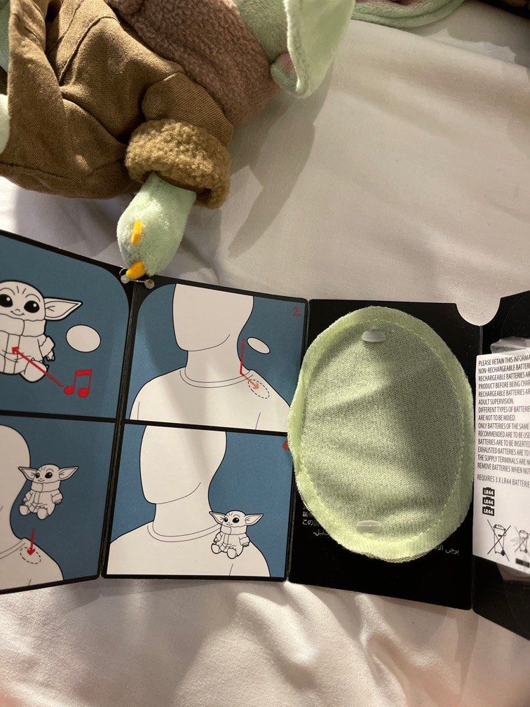 Disney Grogu on Shoulder (Baby Yoda), Hobbies & Toys, Toys & Games on ...