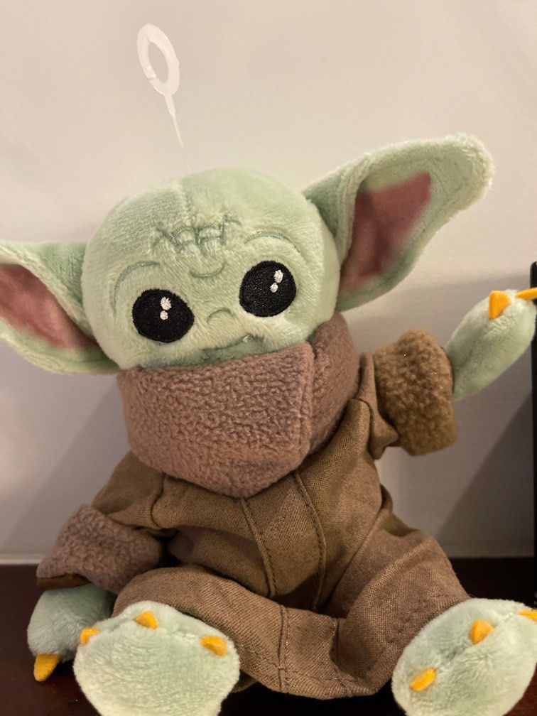 Disney Grogu on Shoulder (Baby Yoda), Hobbies & Toys, Toys & Games on ...