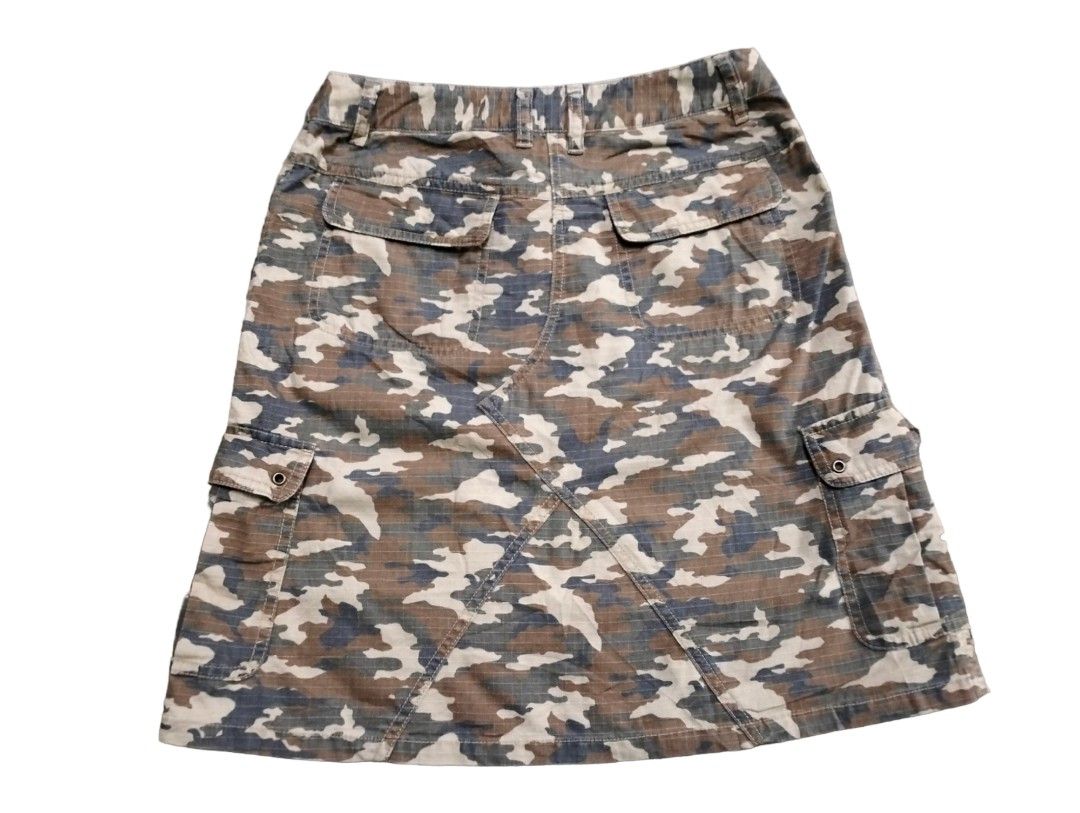 Eastboy Skirt Cargo Camo, Women's Fashion, Bottoms, Skirts on Carousell