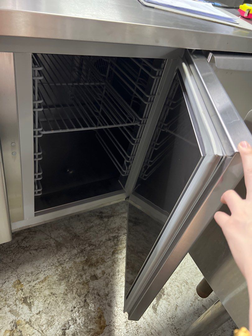 Electrolux Tray Insert Counter Chiller, TV & Home Appliances, Kitchen ...