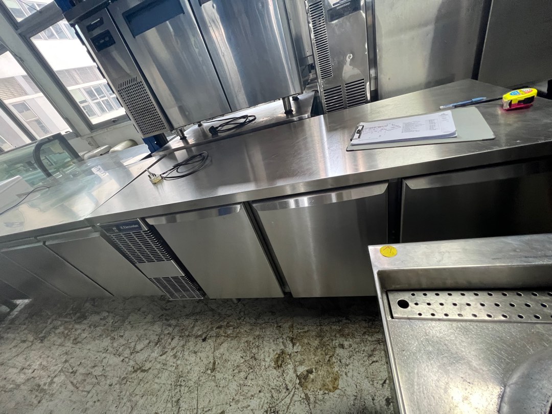 Electrolux Tray Insert Counter Chiller, TV & Home Appliances, Kitchen ...