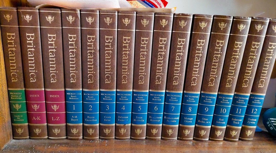 Encyclopaedia Britannica | 15th Edition (1994) 32-Volume Set, Hobbies ...
