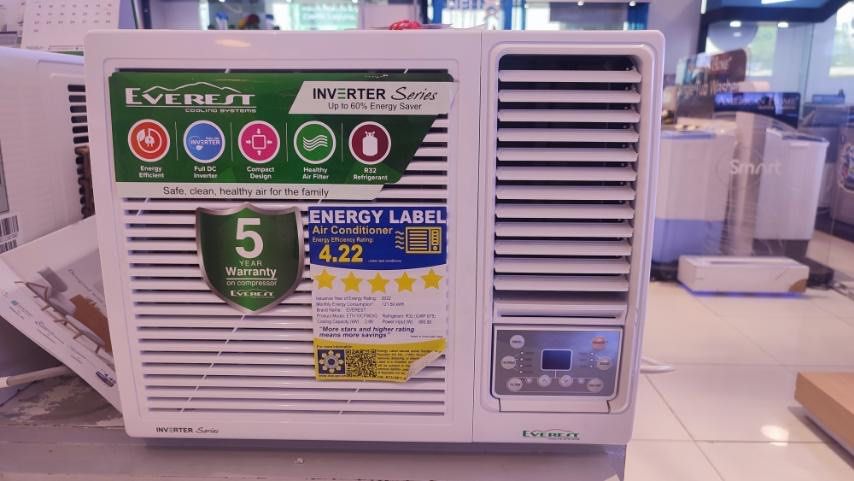 EVEREST WINDOW TYPE AIRCON, TV & Home Appliances, Air Conditioning and ...