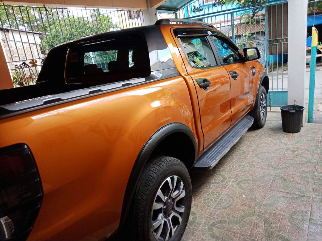 Ford Ranger scoop with free fender flares. Installed on T7 Wildtrak ...