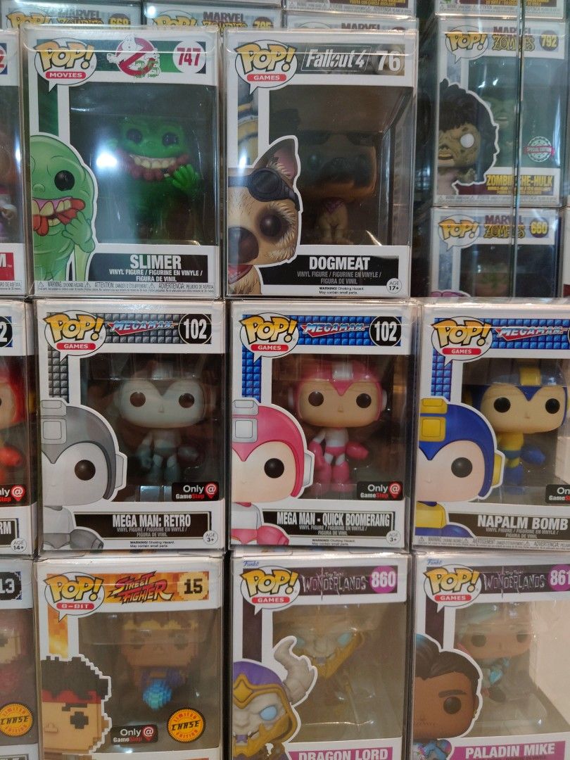 Funko pop batman Batgirl 8-bit uncharted 4 Nathan drake megaman rockman ...