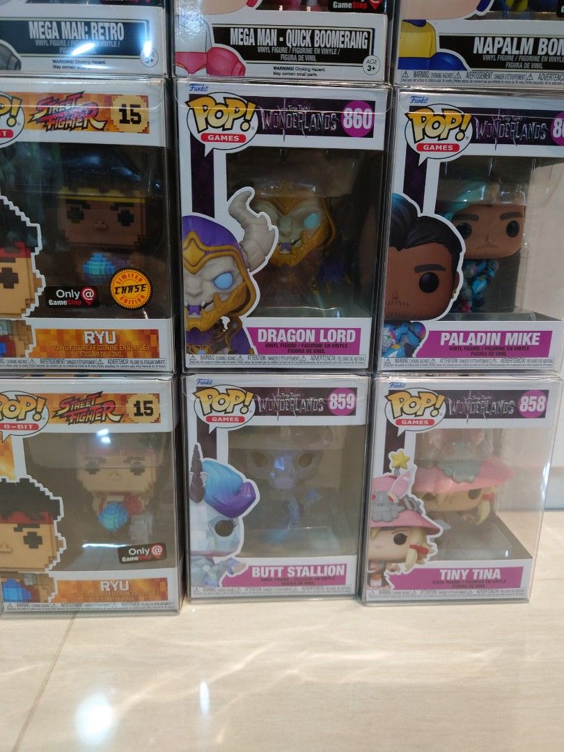 Funko pop batman Batgirl 8-bit uncharted 4 Nathan drake megaman rockman ...