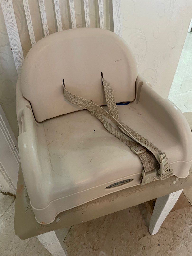 Graco baby chair, Babies & Kids, Baby Nursery & Kids Furniture, Kids ...