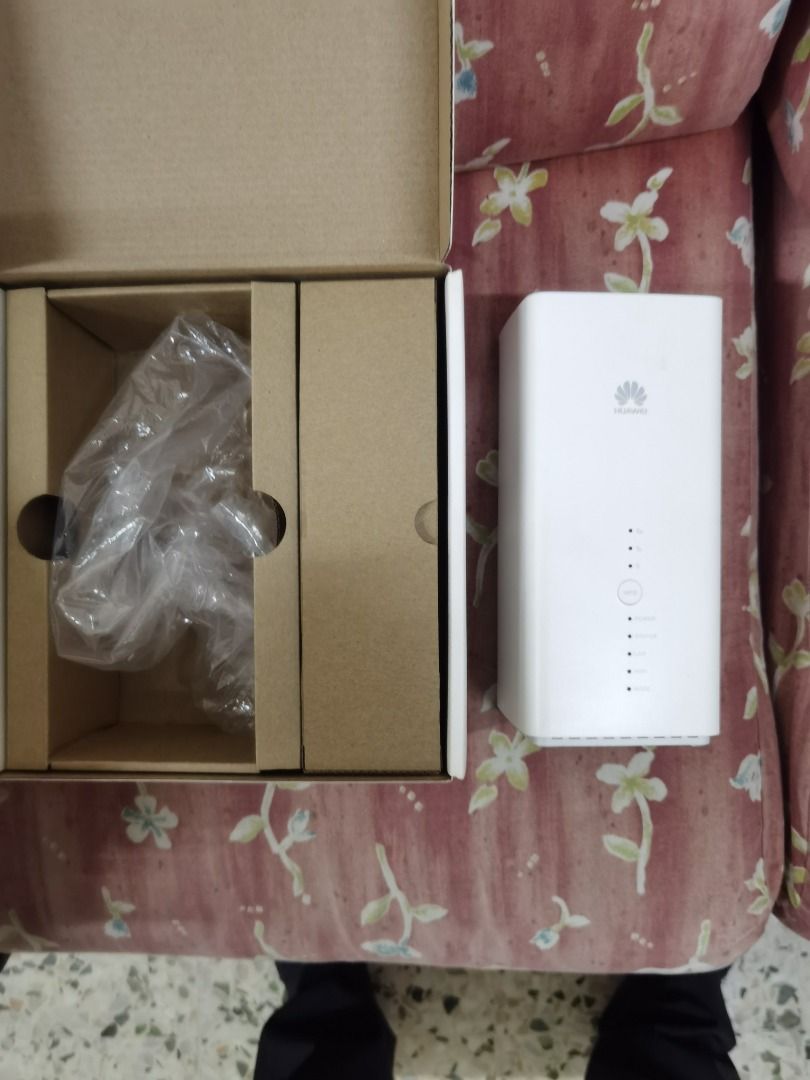 HUAWEI B618-22D Sim Modem Unlocked, Computers & Tech, Parts ...