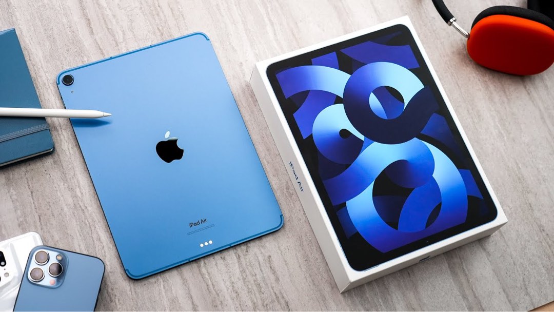 iPad Air BLUE (5th Gen) Wifi 64GB, Mobile Phones & Gadgets, Tablets ...