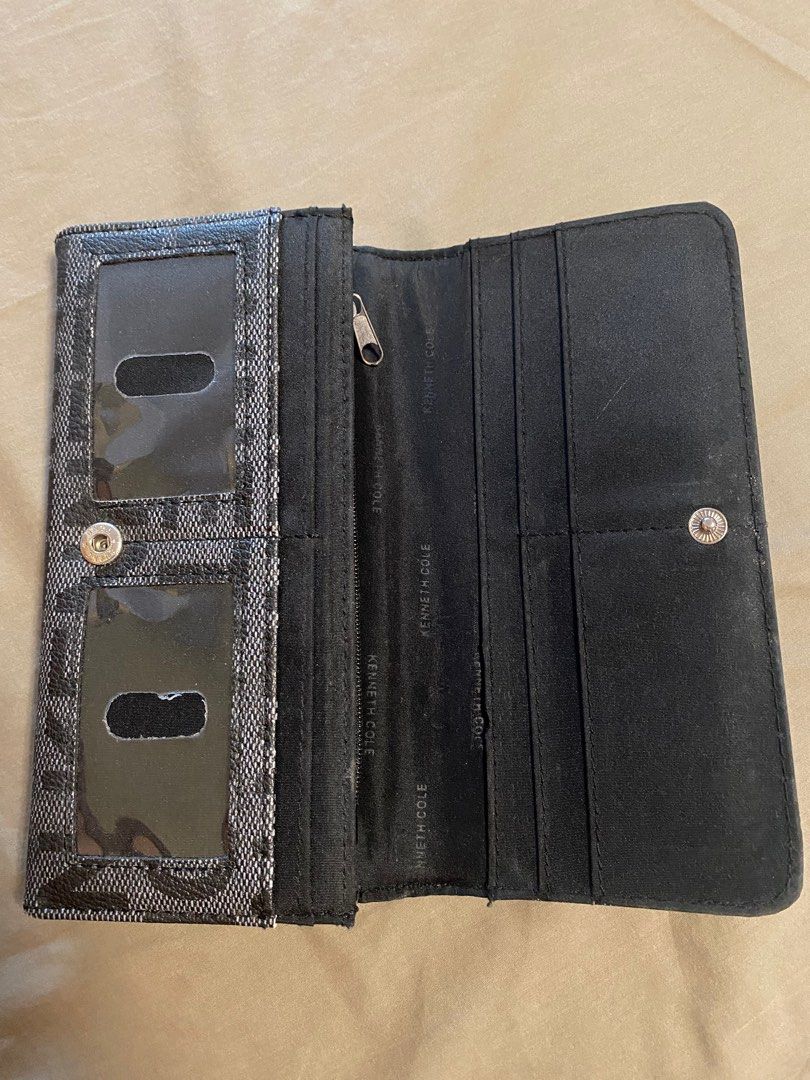 Kenneth Cole Long Wallet, Women's Fashion, Bags & Wallets, Wallets ...