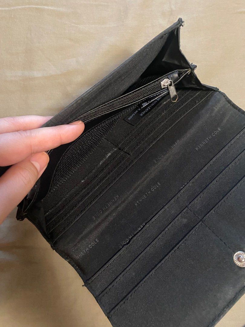 Kenneth Cole Long Wallet, Women's Fashion, Bags & Wallets, Wallets ...