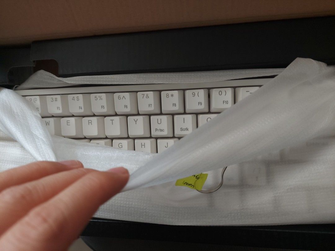 Leaven K620 wired 61 key mechanical keyboard hotswappable switch type c ...