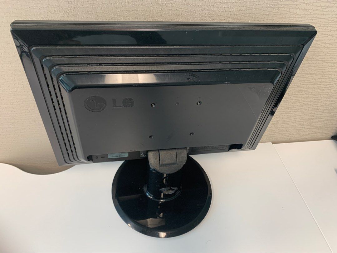 Lg Monitor 19吋 電腦屏幕顯示器 Flatron L196wtq Bf 電腦&科技 桌上電腦 Carousell