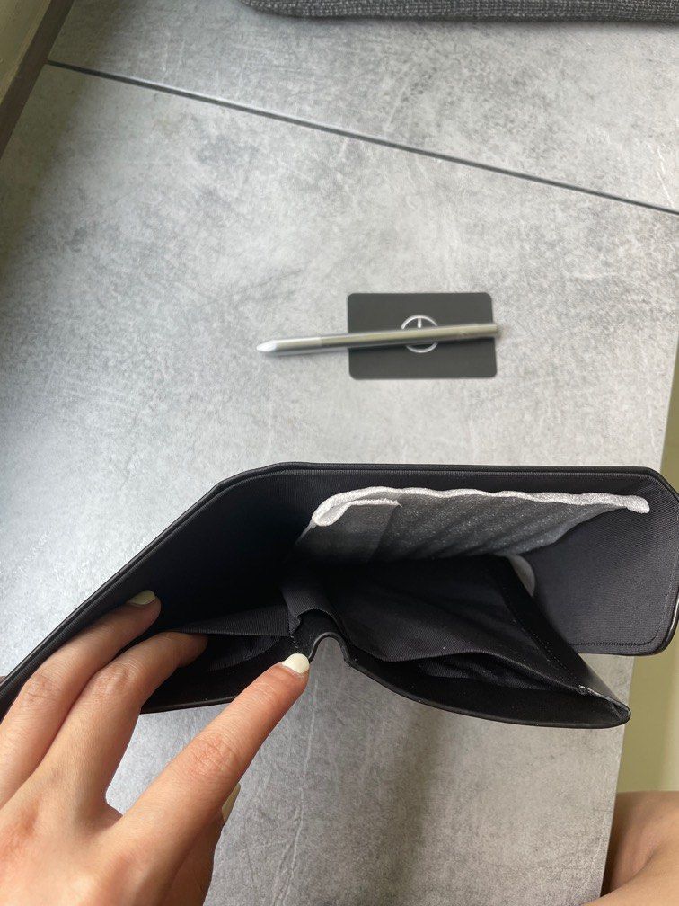 Mercedes RFID Leather Travel Wallet & Pen, Women's Fashion, Bags ...