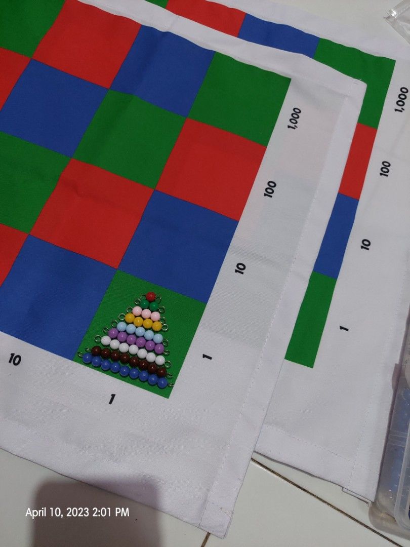 Montessori Multiplication Checkerboard, Toys & Collectibles, Permainan ...