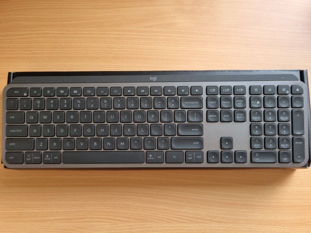 MX Keys Logitech Wireless Keyboard - Multi OS, Computers & Tech, Parts ...