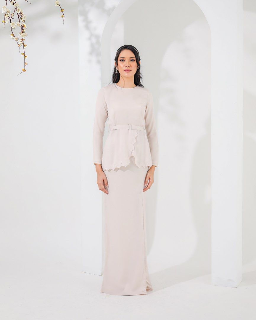 Natrah Kurung CAMELLIA EMPIRE, Women's Fashion, Muslimah Fashion, Baju ...