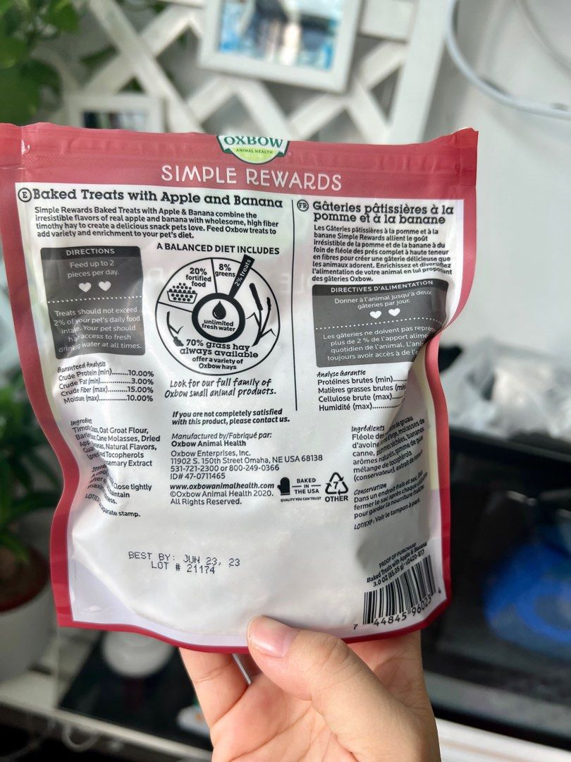 Oxbow Simple Rewards - Apple & Banana, Pet Supplies, Pet Food on Carousell