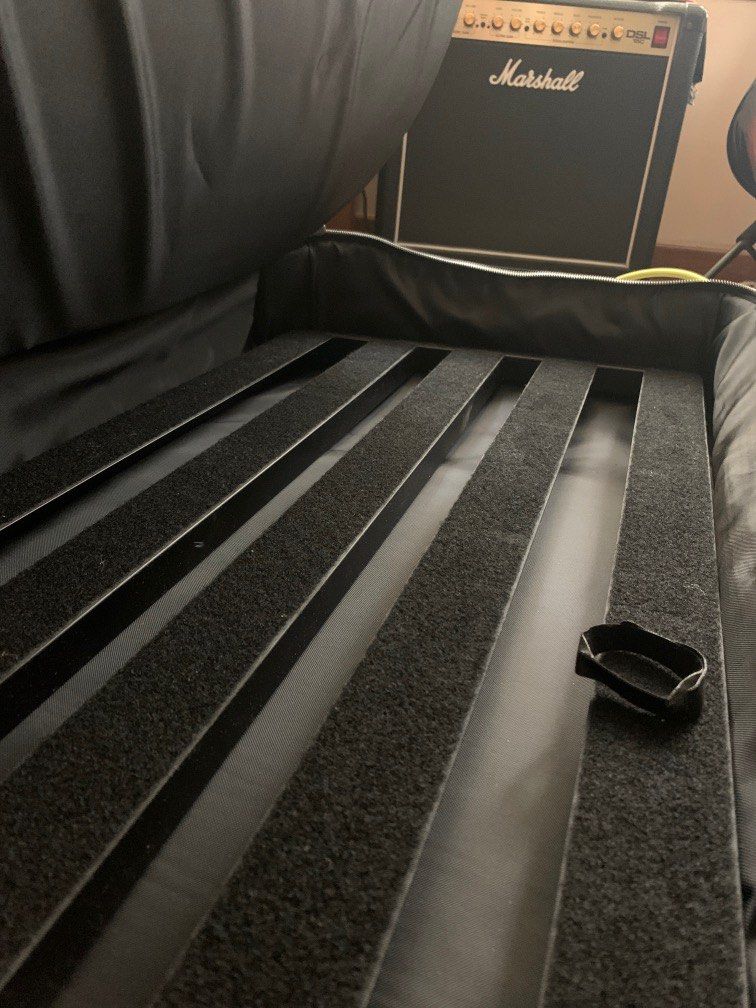 PedalTrain Pro FX Pedalboard With Soft Case, Hobbies & Toys, Music ...