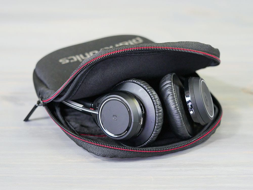 Plantronics voyager Focus UC, Audio, Headphones & Headsets on Carousell