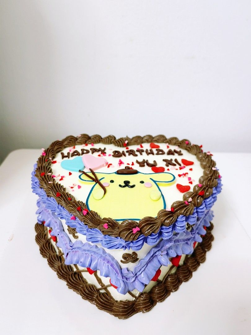 Pompompurin birthday Cake, Food & Drinks, Homemade Bakes on Carousell