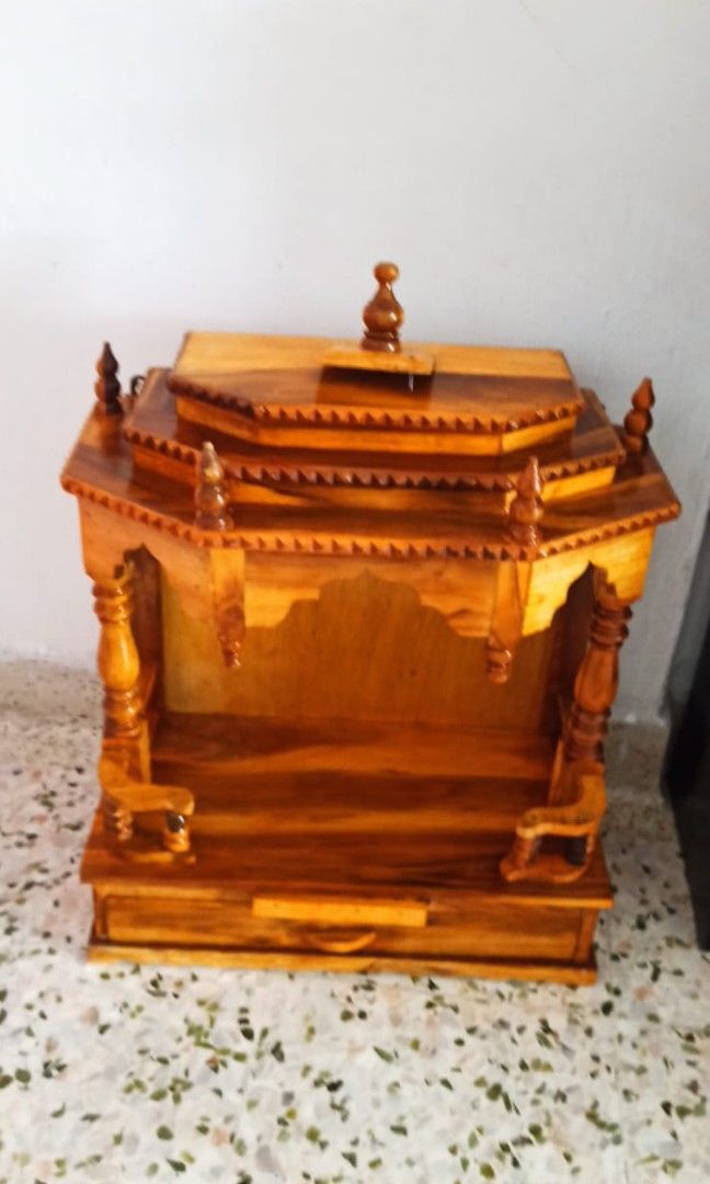 Pooja Ghar Indian Style Temple, Furniture & Home Living, Home Decor ...