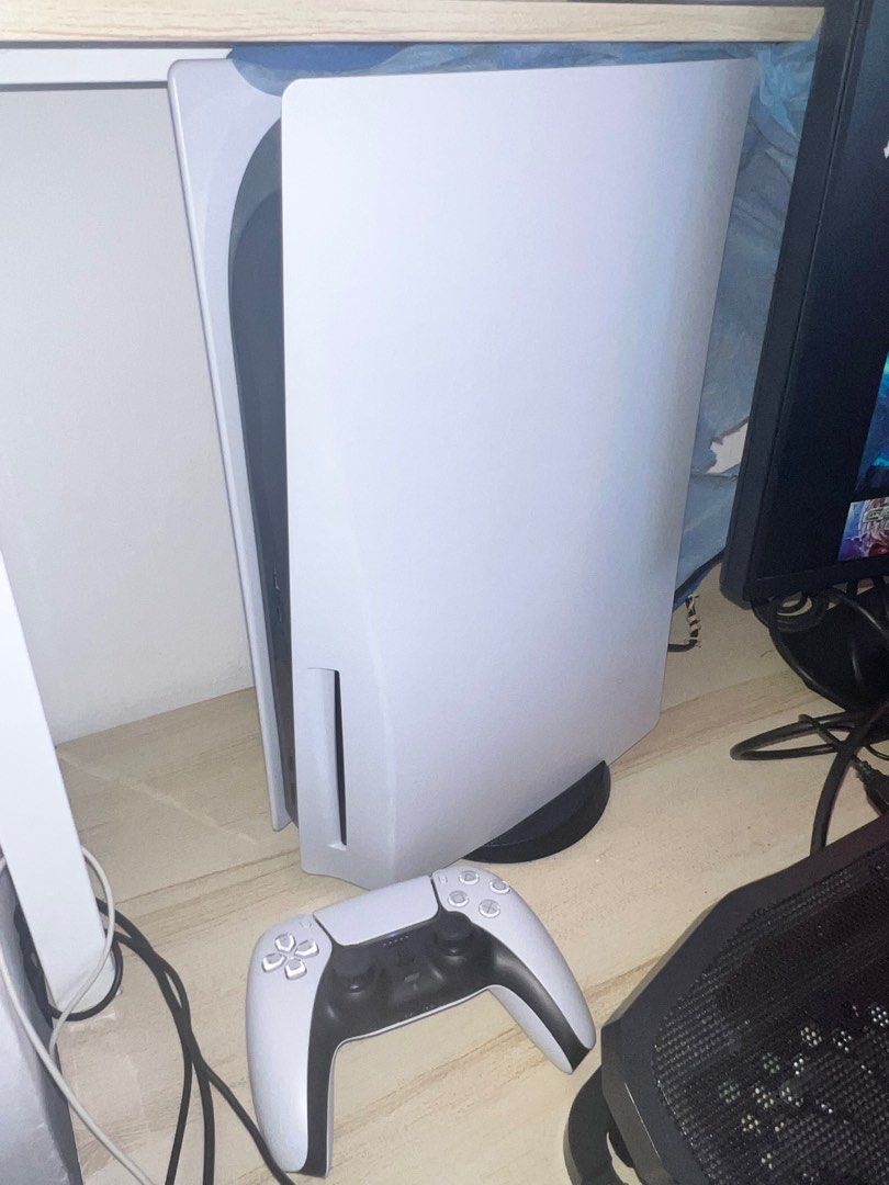 PS5 Disc Edition with DualSense wireless controller and Media Center ...